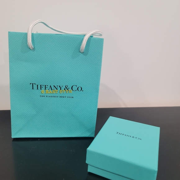 Tiffany & Co. | Other | Tiffany Rare Flagship Gift Wrapping Bundle ...